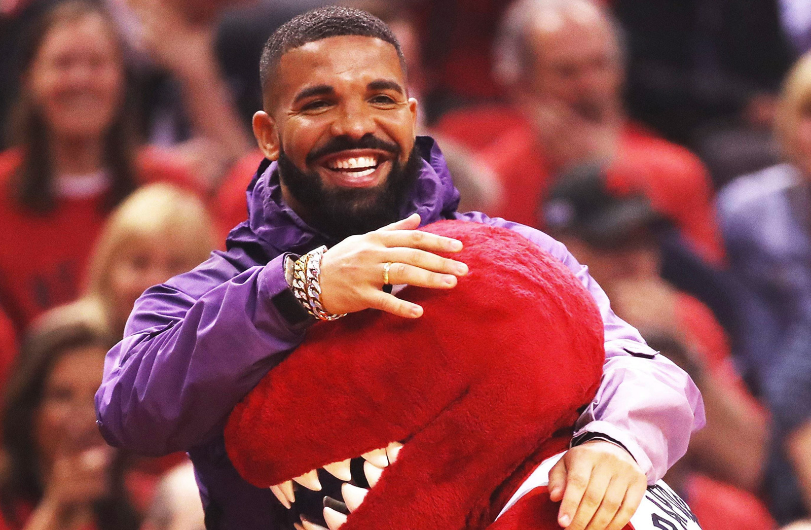 Suite à la victoire des Raptors, Drake sort 2 nouveaux singles - WAVE®