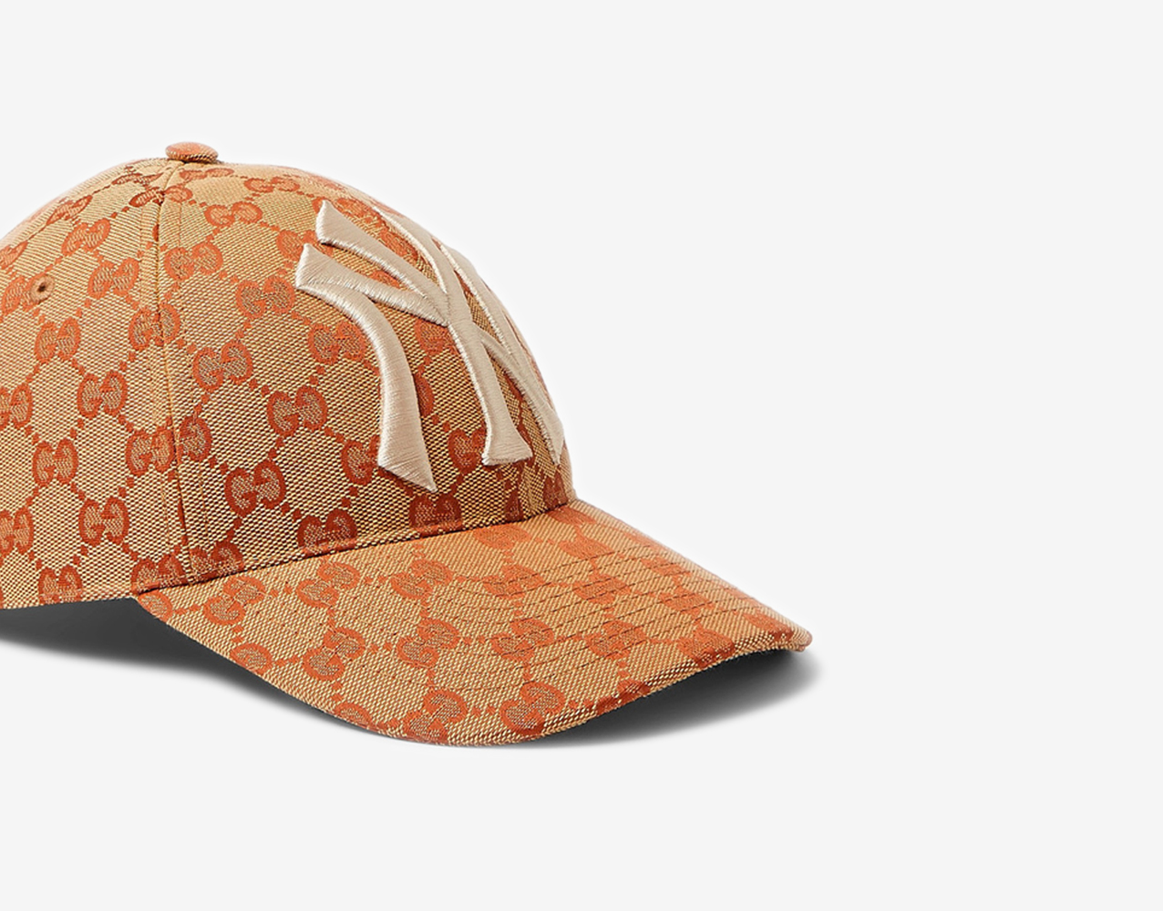Gucci sort une caps Yankees habillée de son monogramme - WAVE®