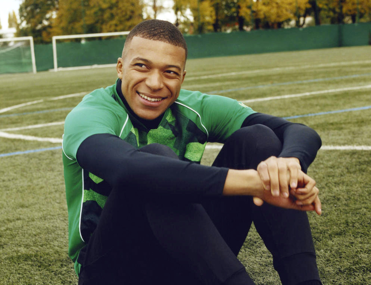 Kylian Mbappé présente sa première collaboration avec Nike - WAVE®