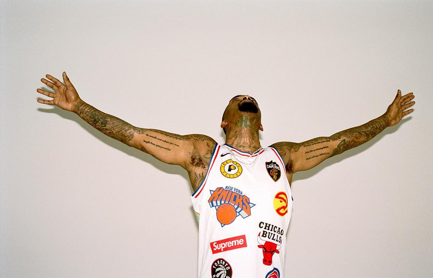 Le lookbook de la collaboration entre la NBA et Supreme est incarnée ...