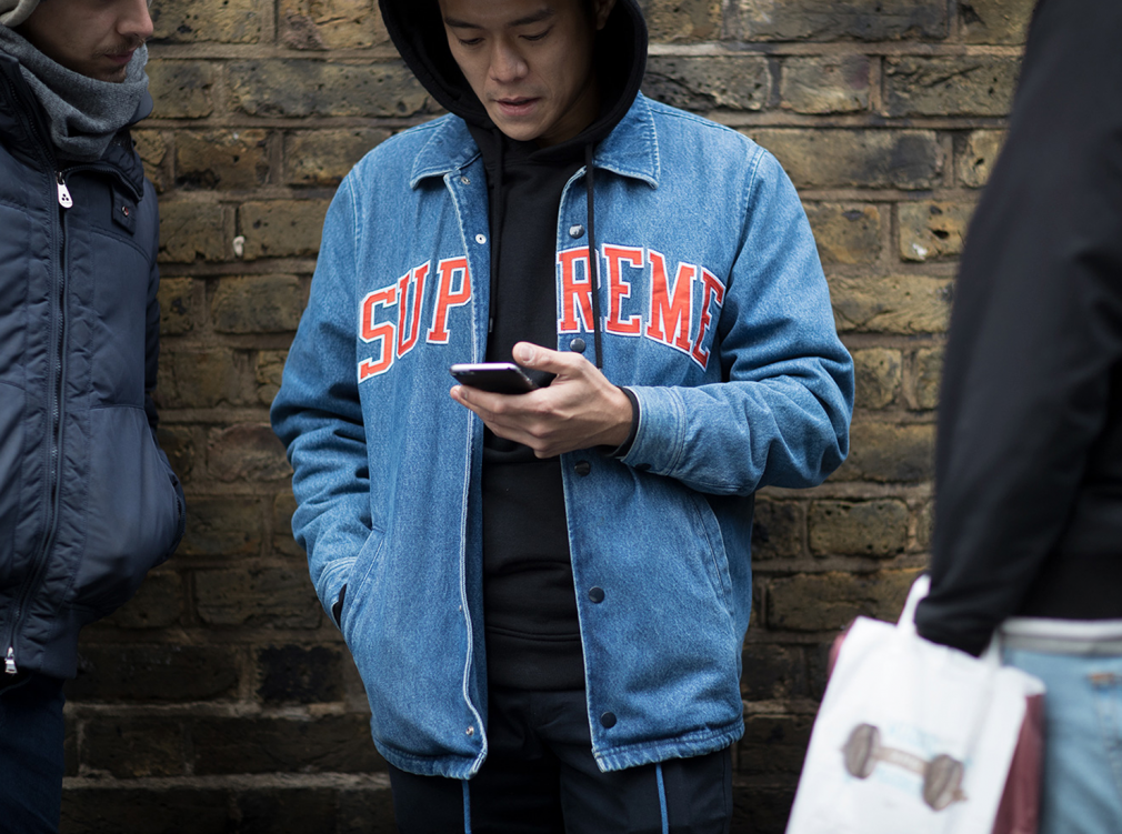 Supreme Copies, le livre qui regroupe les inspirations de la marque est ...