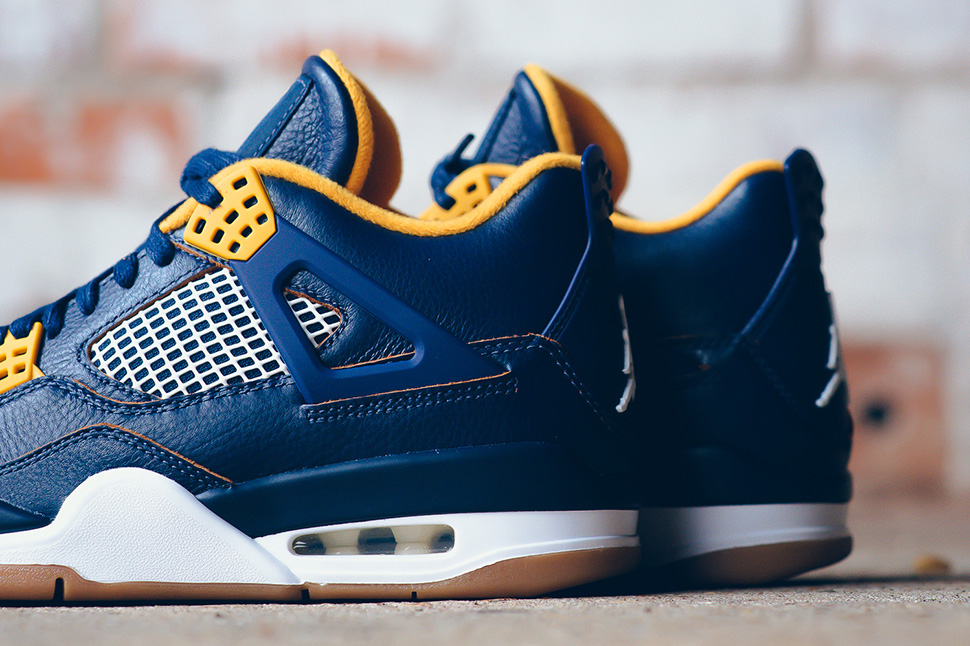 Air Jordan 4 Retro “Dunk from Above” | WAVE®