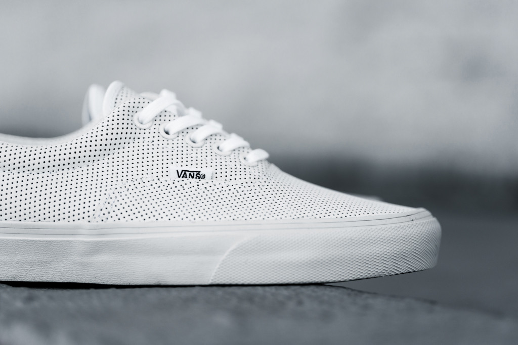 Vans Era Perforated Leather "Triple White" | WAVE®