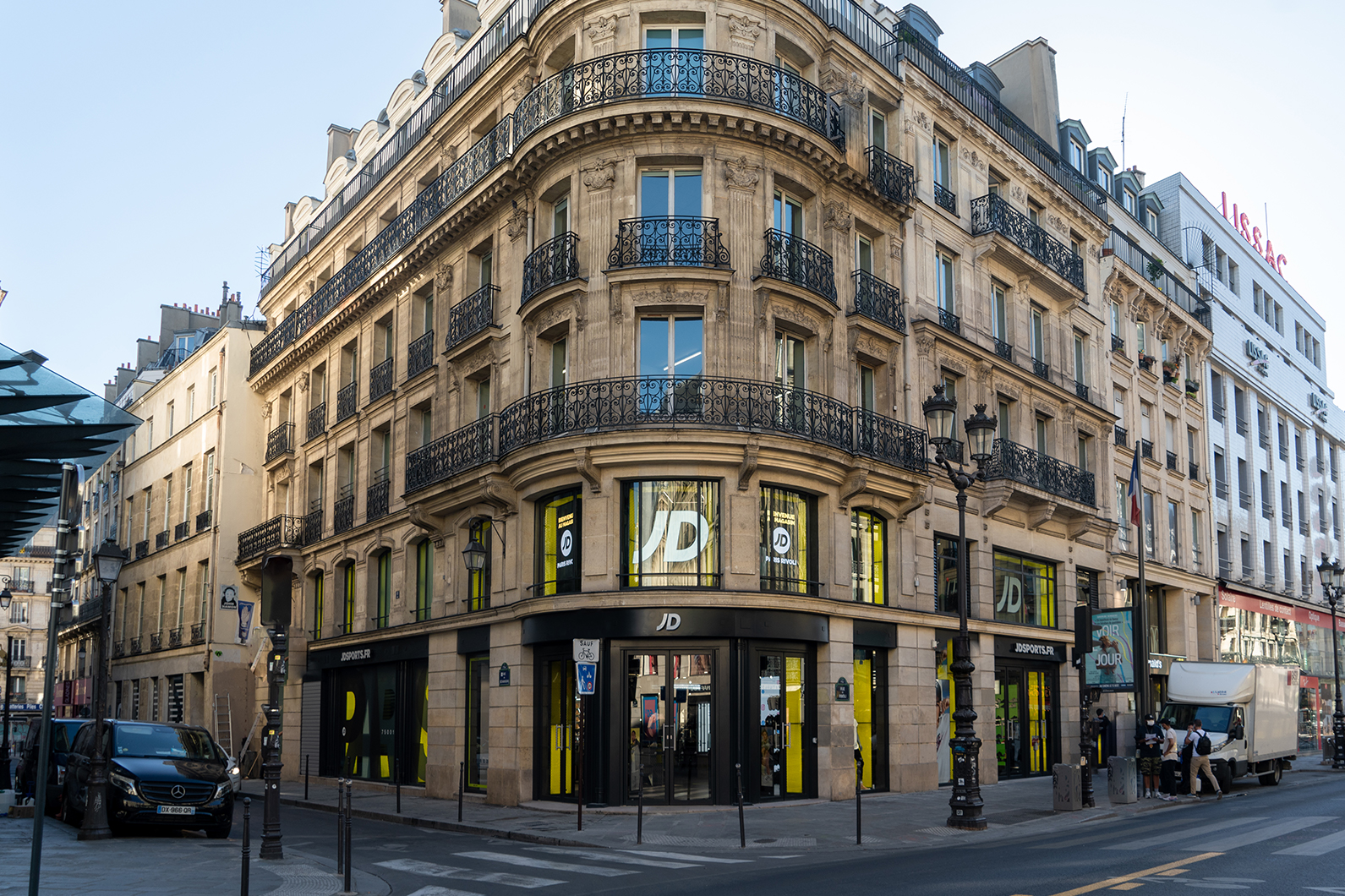 JD Sports ouvre un Mégastore en plein Paris