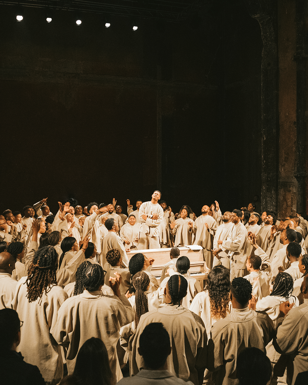 Tout ce qu'il s'est passé au Sunday Service de Kanye West | WAVE®