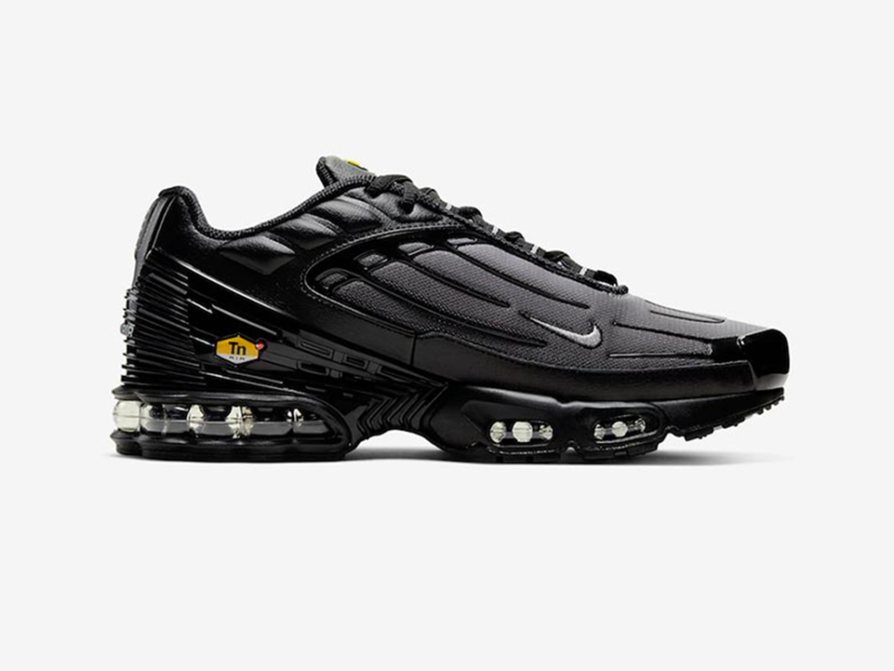 Le teasing de la Nike Air Max Plus TN3 continue avec plus de détails sur son coloris Black | WAVE®