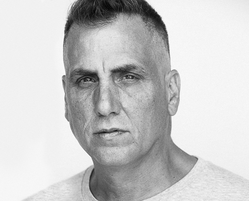 Le légendaire Mike Dean vient de sortir son premier album