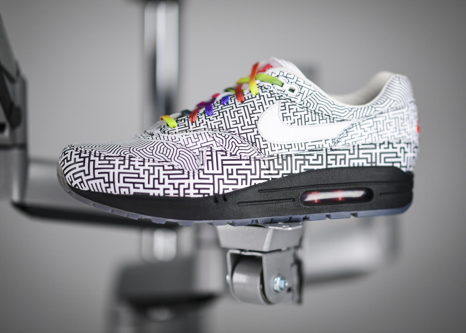 Découvrez les designs finaux des 6 paires du Nike On Air | WAVE®