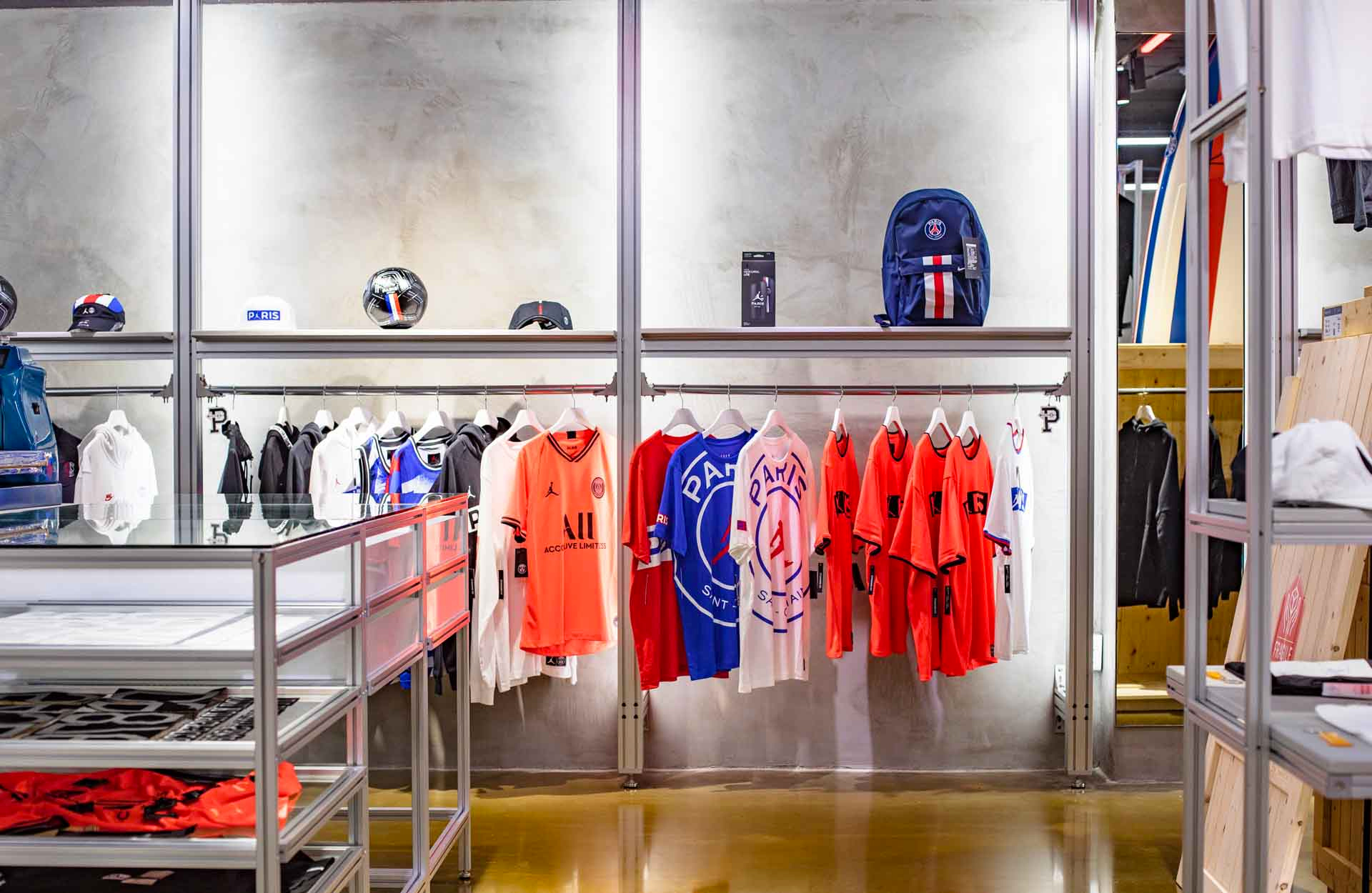 Le PSG ouvre son premier magasin en Corée du Sud | WAVE®