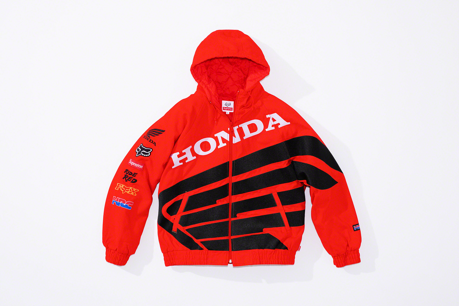 La collaboration Supreme x Honda x Fox mêle lifestyle et racing